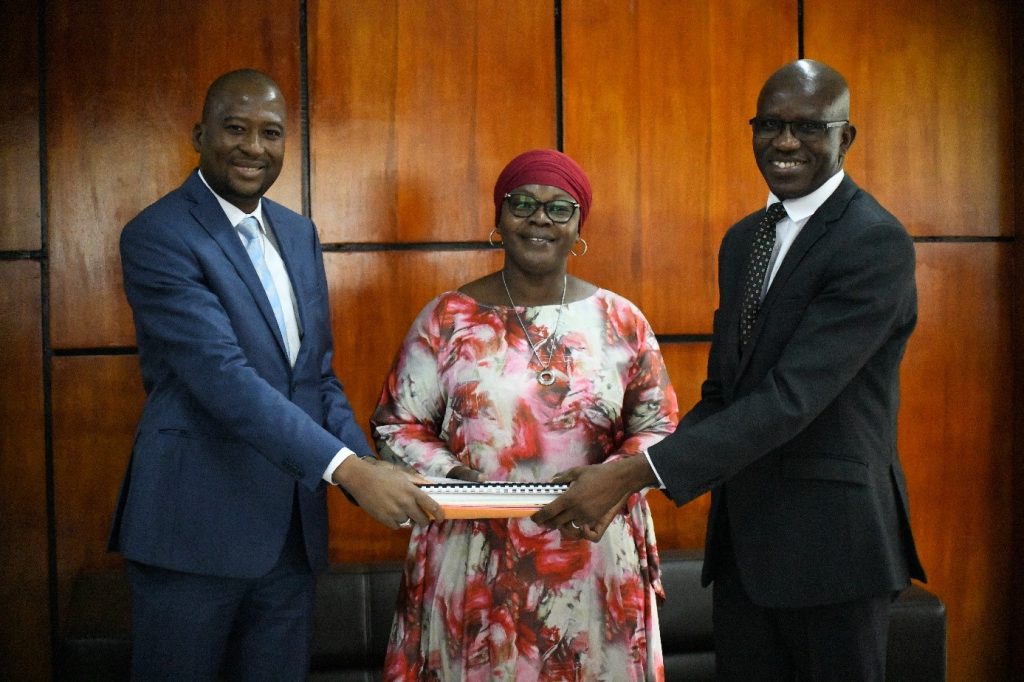 Passation de service entre le Directeur des Systèmes d'Information ...