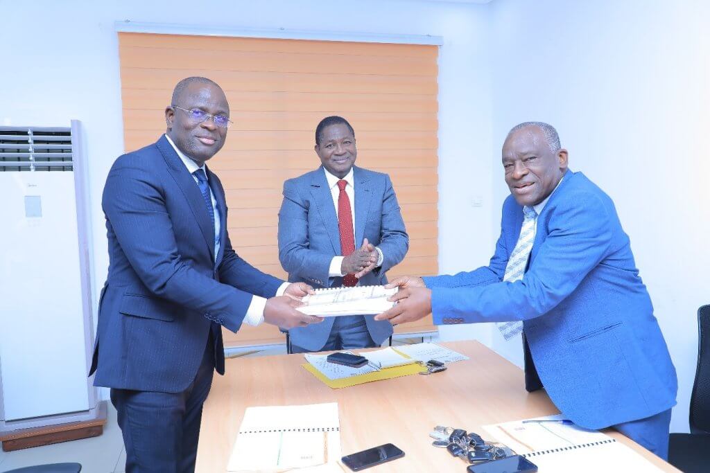 Double cérémonie de passation de service à la Direction Générale du Budget et des Finances ...